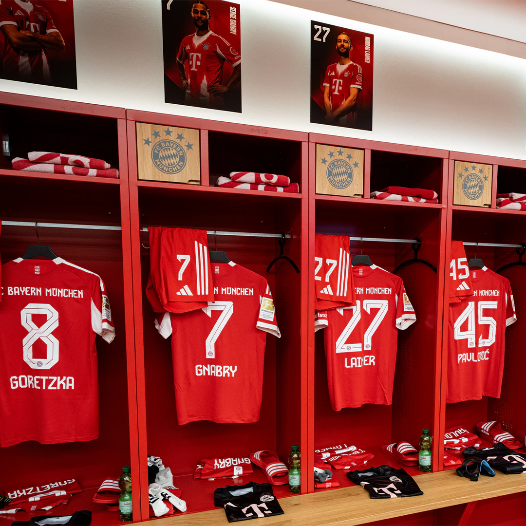 Official FC Bayern München Football Match-Worn Shirts Auctions ...
